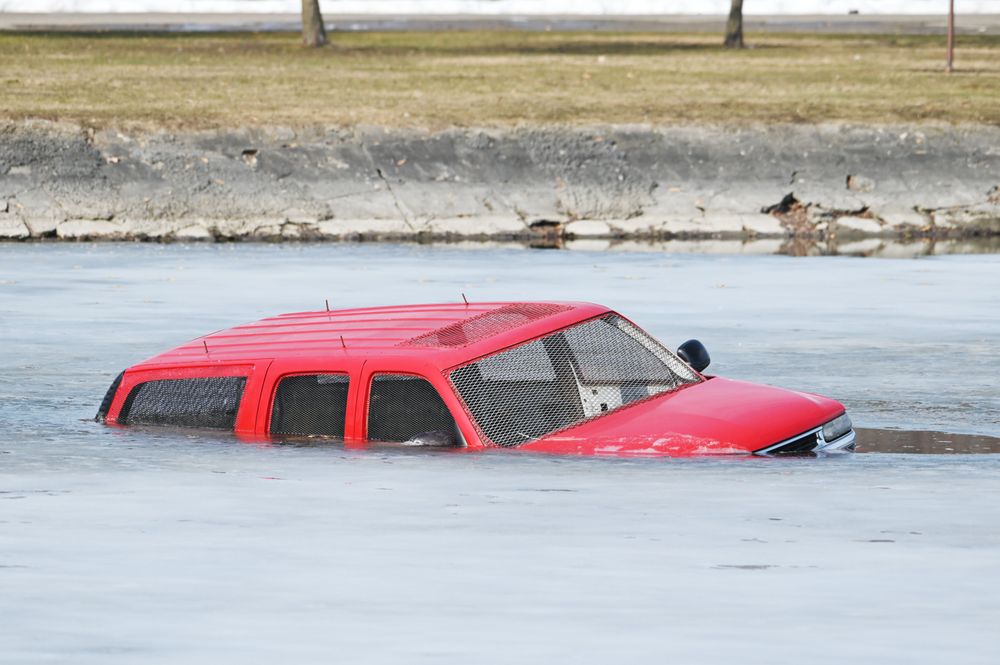 What to Do if Your Car Becomes Submerged in Water | Weather Forecast Now